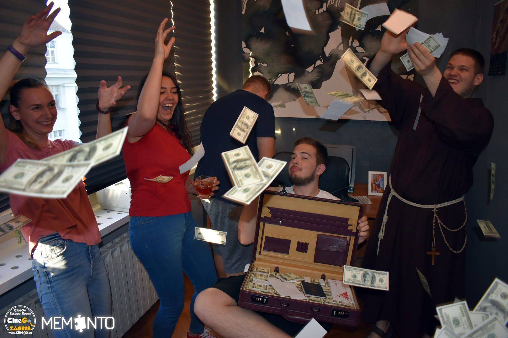 ClueGo Escape Room - DiVan